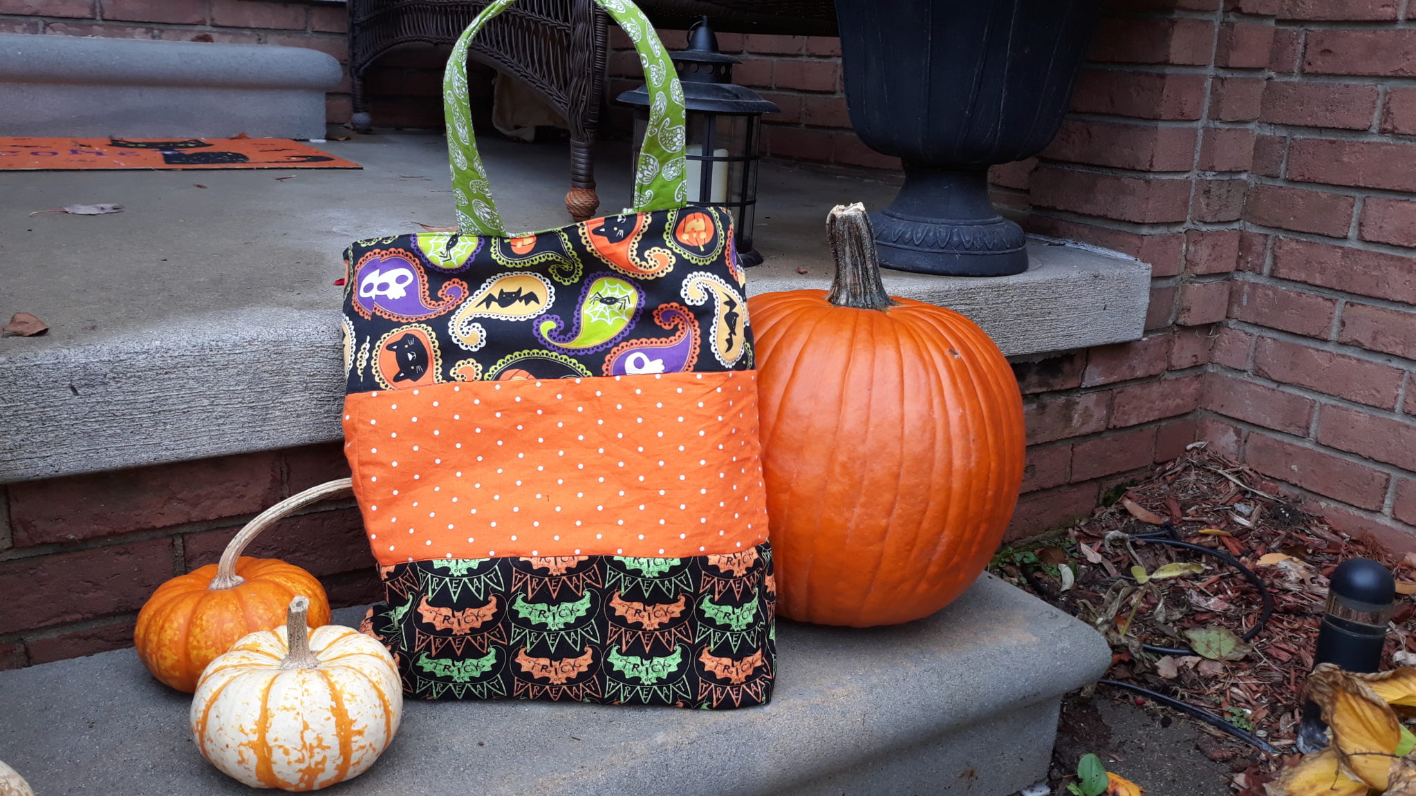 DIY Trick or Treat Bag - A Sprinkle of Joy